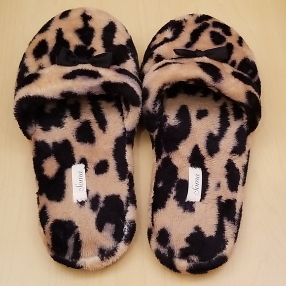 Soma | Shoes | Soma Leopard Slipper | Poshmark